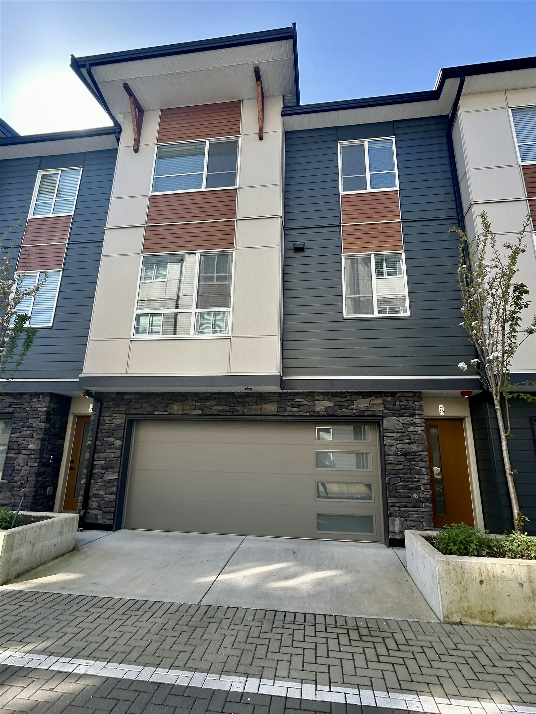 For Sale: 8-19935 75a Avenue, Langley, BC - REW