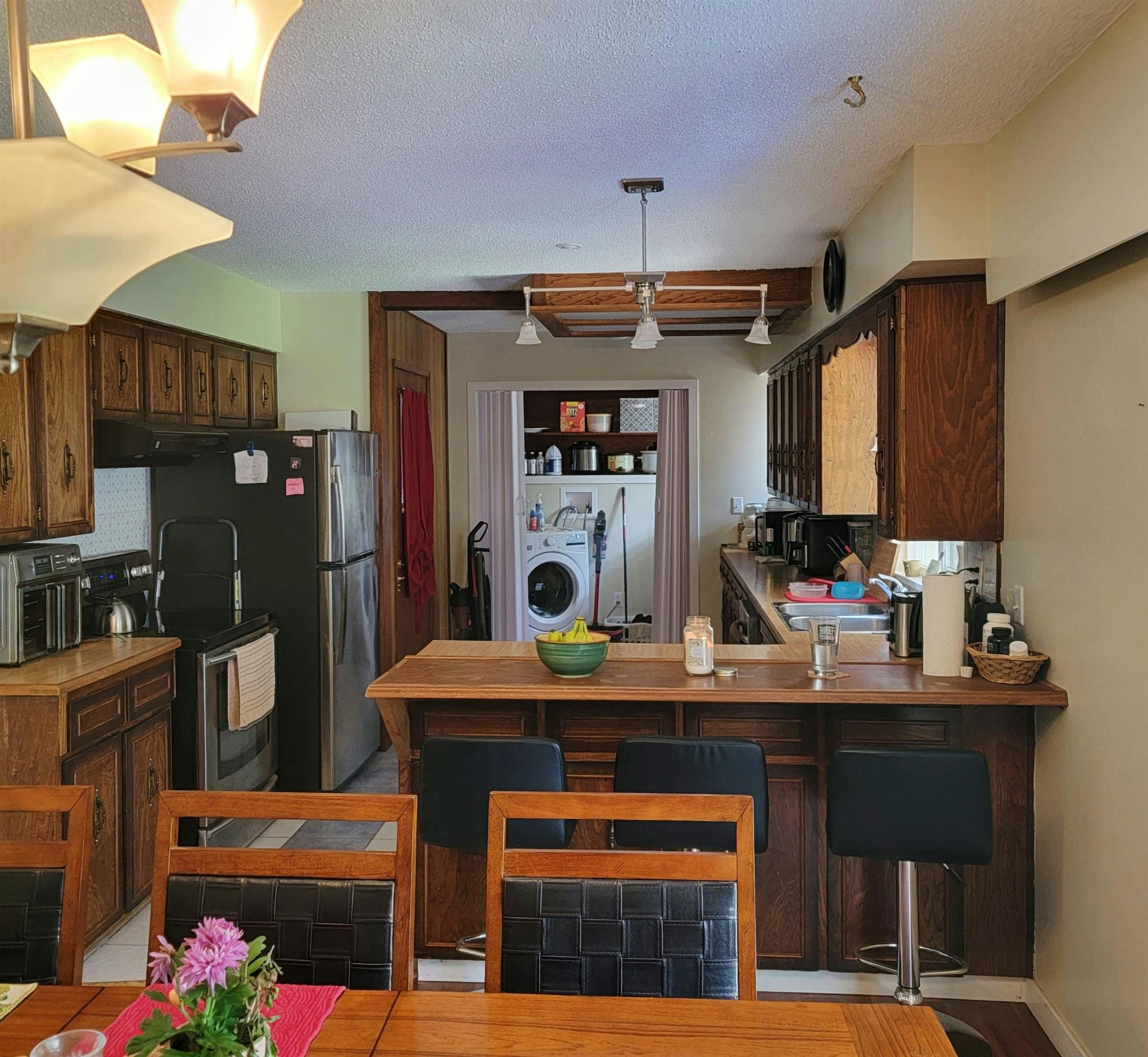 For Sale: 420 Bear Avenue, Harrison Hot Springs, BC - REW