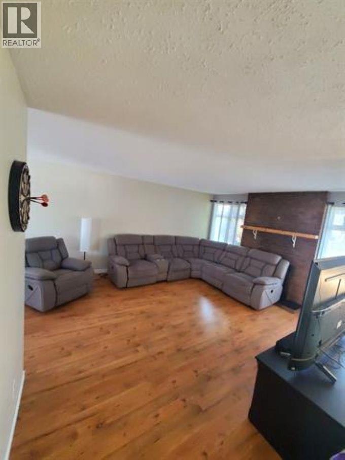 For Sale: 27 Manson Crescent, Mackenzie, BC - REW