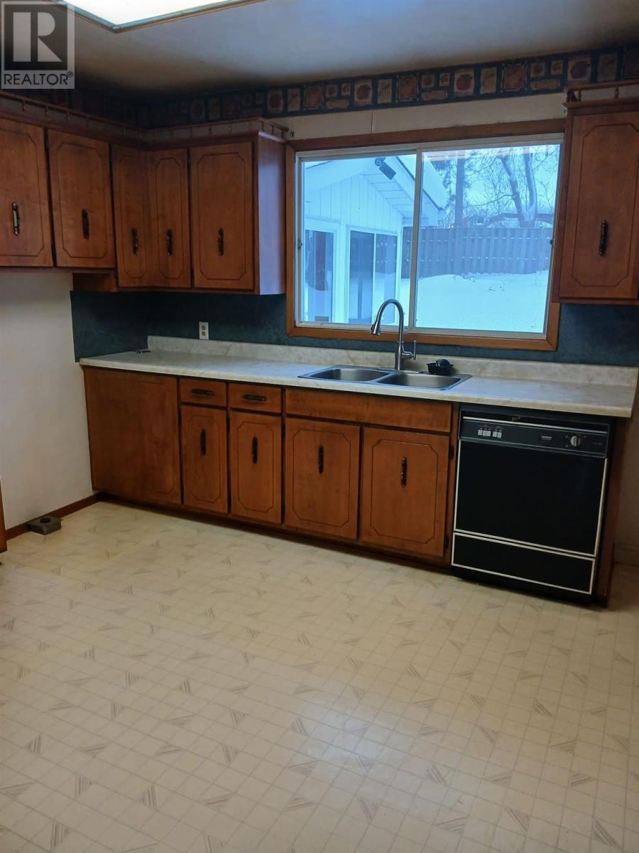For Sale: 21 Bracken Place, Elliot Lake, ON - REW