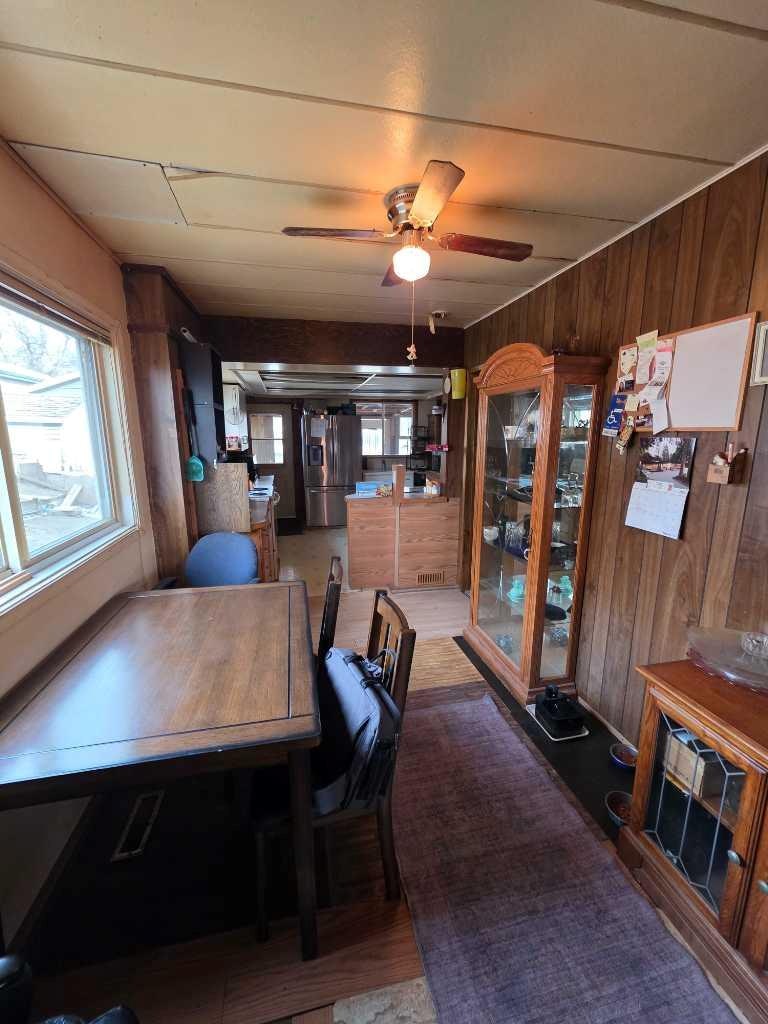 For Sale: 957 8 Street S, Lethbridge, AB - REW