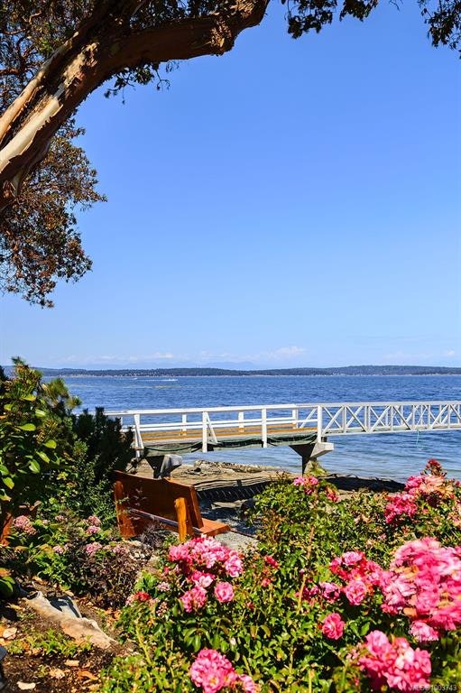 For Sale: 310-3600 Yellow Point Road, Nanaimo, BC - REW