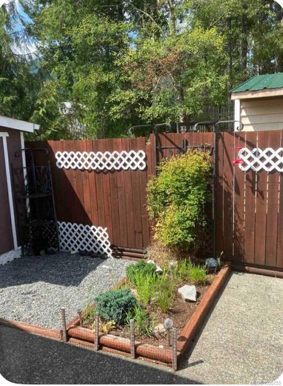 For Sale: 594 Hummingbird Lane, Gold River, BC - REW